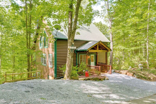 Game Room & 3-story Deck At Lake Hiwassee Hideaway - Murphy, NC