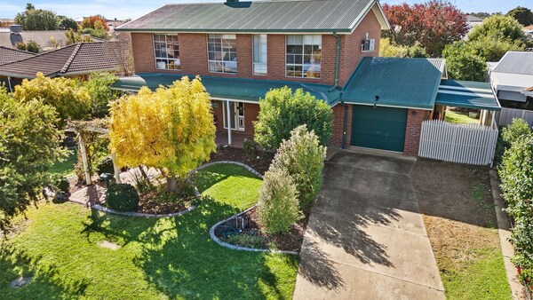 Cade Retreat Perfect For Golfers Or Larger Groups. - Mulwala