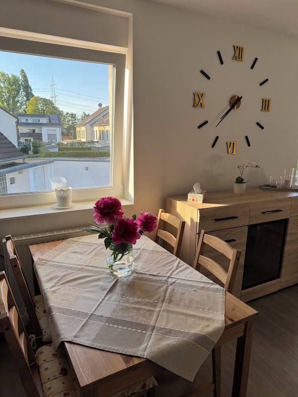 Modern Two-room Apartment In A Great Location - Düsseldorf