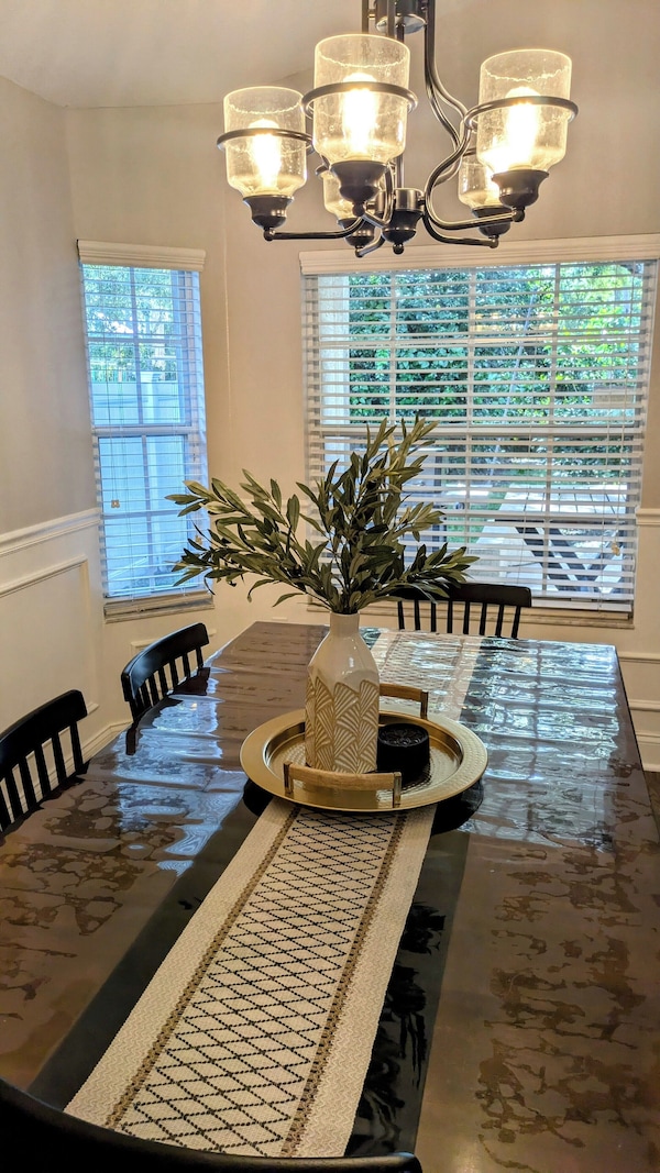 Beautiful 3-bedroom House 10 Min From Mco - Guest Favorite! - Orlando, FL