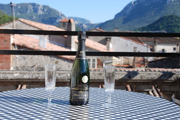 Spacious Apartment With Roof Terrace. Enjoy Cycling, Hiking, Water Sports, Wine. - Axat