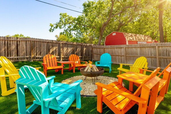 New Backyard Bliss, Two Pools, Gameroom, Lawn Games, Near City's Top Attractions - San Antonio