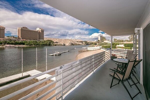 4-bedroom Waterfront Bullhead City Home - Near Laughlin Fun! - Laughlin, NV