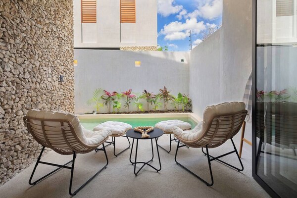 Modern & Luxury Villa W/2 Private Pools In Tulum - Tulum