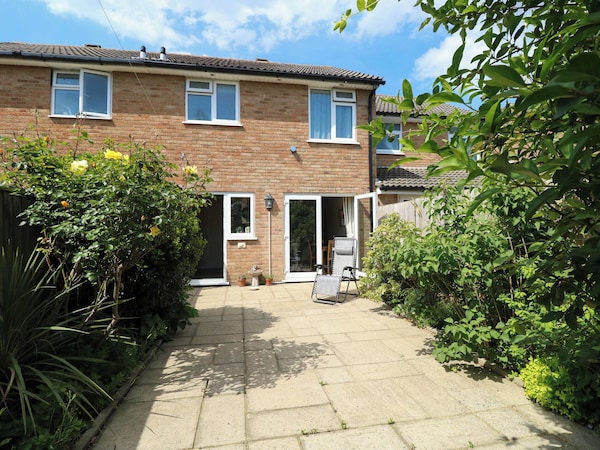 14 Shorwell, Pet Friendly, With A Garden In Netley Abbey - Southampton