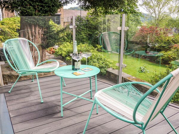 Yew Tree Cottage, Pet Friendly, Luxury Holiday Cottage In Matlock - Wirksworth