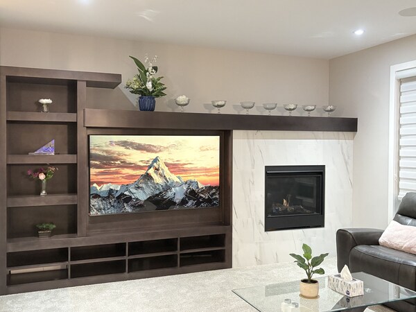3000 Sq.ft 5 Beds , 4 Bedrooms 3 Full Bath Spacious Clean Home - 매니토바