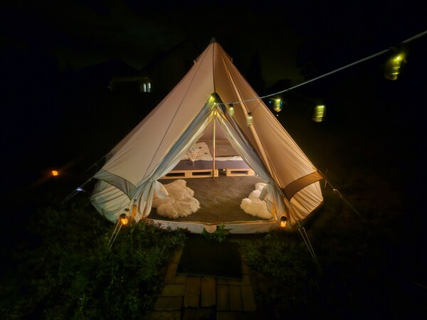 Ferienwohnung 'Glampingzelt Mit Eigenem Garten' Mit Privatterrasse, Privatem Garten Und Wi-fi - Potsdam