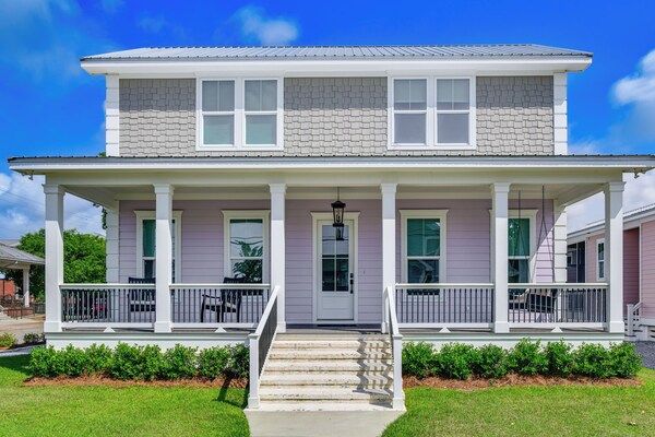 Walk To Pass Christian Beach: Stunning Family Home - Pass Christian, MS