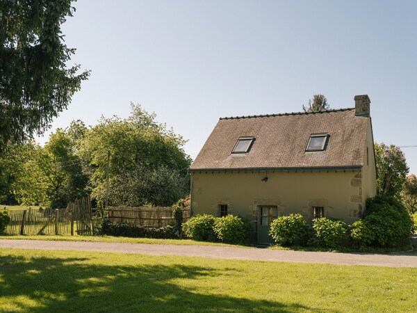 Maison De Vacances 'La Petite Maison' Avec Piscine Partagée, Terrasse Privée Et Wi-fi - Auray