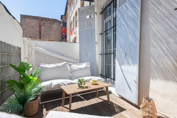 Kasbah - Terrace, Air Conditioning For 8 - Marseille