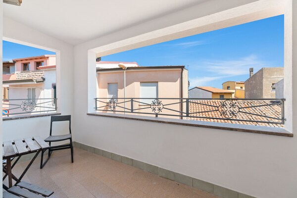 Casa De Vacaciones 'I Tre Nuraghi' Con Vistas A La Montaña, Wi-fi Y Aire Acondicionado - Bosa