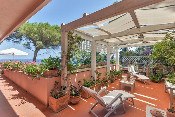 Appartamento 'La Paolina' Con Vista Sulle Montagne, Terrazza Privata E Wi-fi - Marciana Marina