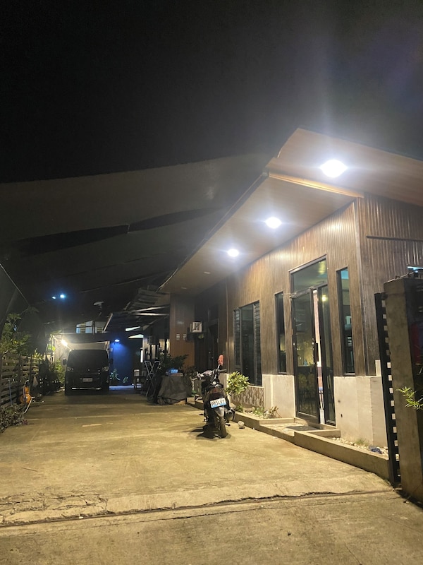 Summers Cozy Studio In Delightful Digos City With Ac - Digos City