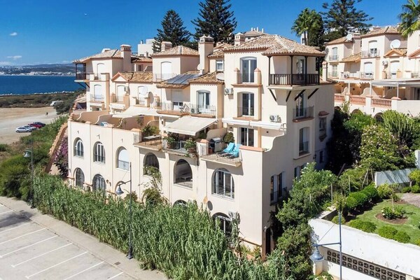Belgravia Club Apartment Estepona - Estepona