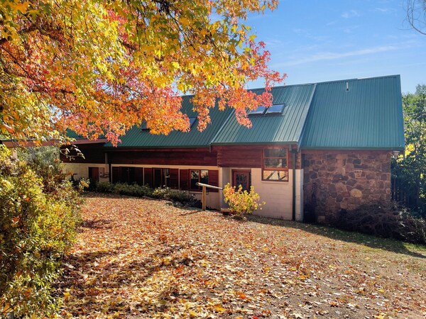 Ridge River Retreat: 4  Br, 4  Ba House In Merrijig, Sleeps 8 - Mount Buller