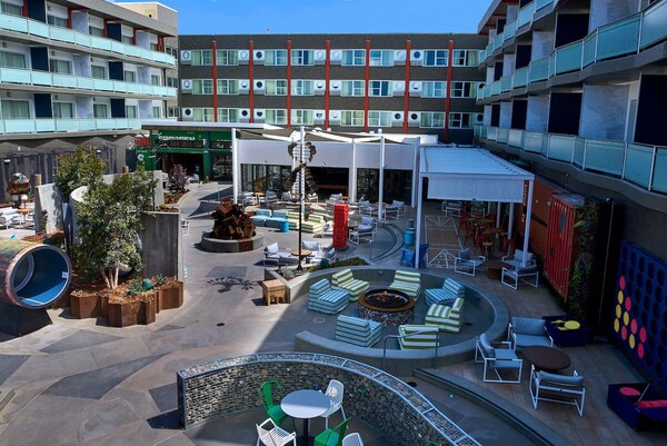Comfort And Wellness At Zephyr | Balcony With View, Near Attractions - San Francisco, CA