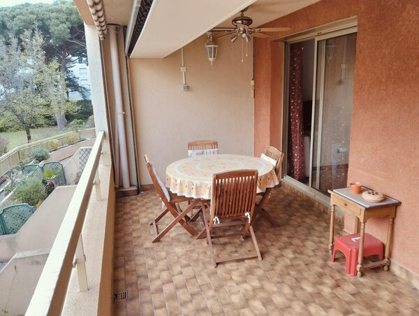 Appartement Au Port De Hyères - Hyères