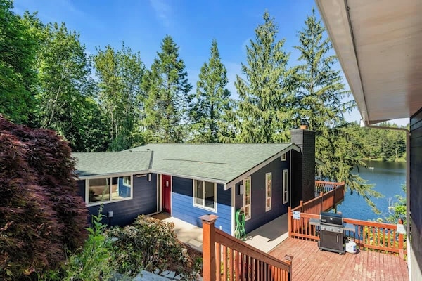 Lakefront Getaway For 4 With Swimming, Kayaks - Monroe, WA