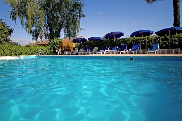 Camping Le Pressoir **** - Mobil-home 3ch. (6/8 Pers.) - Saint-Émilion