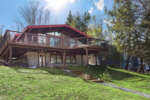 Captain's Landing - Three Bedroom Cottage, Sleeps 6 - Huntsville
