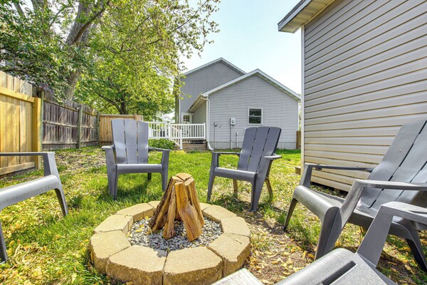 1 Block To Dtwn Oskaloosa: Family Home W/ Deck! - Beacon, IA