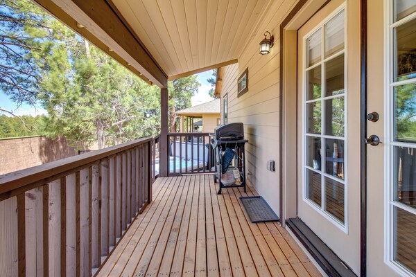 4 Mi To Lake: Show Low Home W/ Hot Tub - Show Low, AZ