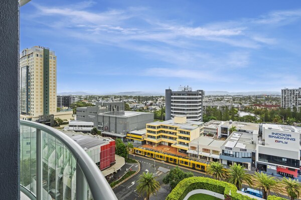Modern Deluxe Twin Room At Legends - Q Stay - Gold Coast