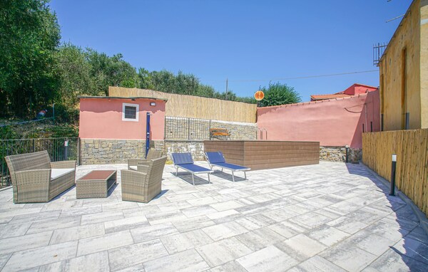 Atemberaubendes Haus In Costarainera - Imperia
