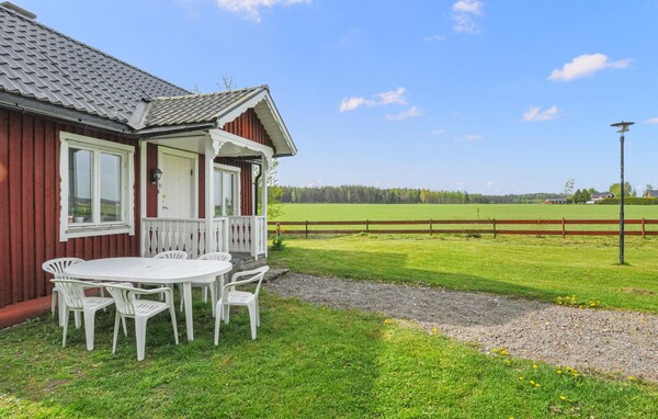 Schönes Haus Mit 1 Schlafzimmer In. - Grums