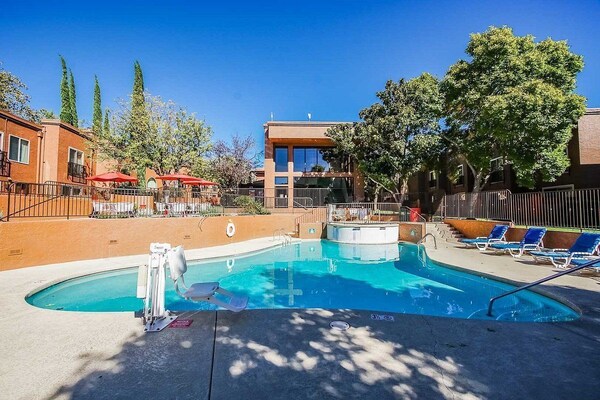 1br Loft | Pools + Hot Tub Access | Near Downtown - Sedona, AZ