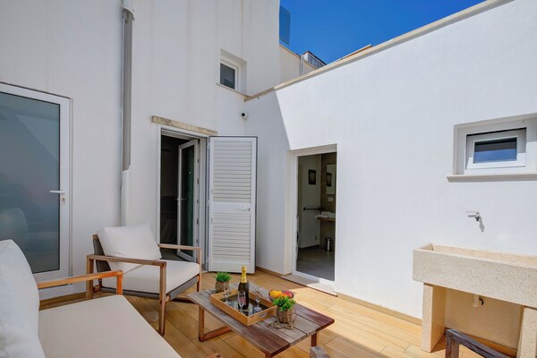 Private Oasi With Spa And Pool, Melissano, Italy - Alezio