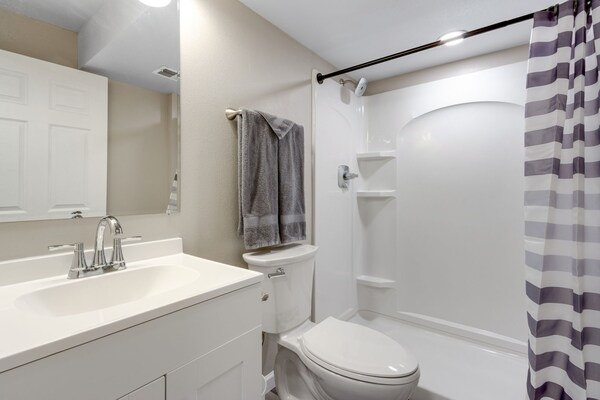 Charming 1-bedroom Apartment In Fort Collins- Pet Friendly - Loveland, CO