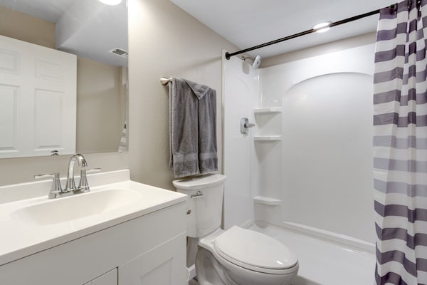 Charming 1-bedroom Apartment In Fort Collins- Pet Friendly - Loveland, CO