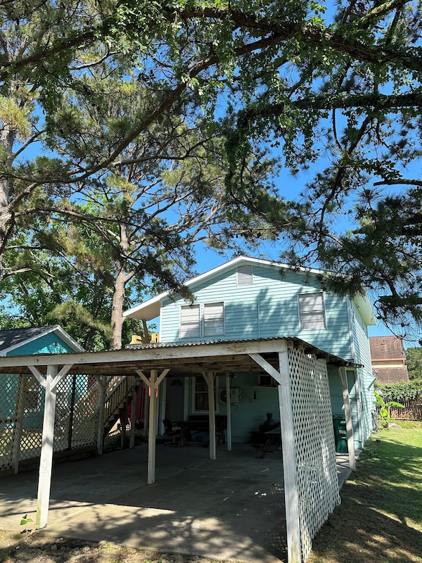 Modern Beach Getaway Steps From The Sand & Close To Nasa! - Kemah, TX