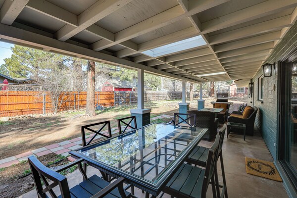 Walk To Dtwn Flagstaff: Home W/ Great Outdoor Area - Flagstaff, AZ