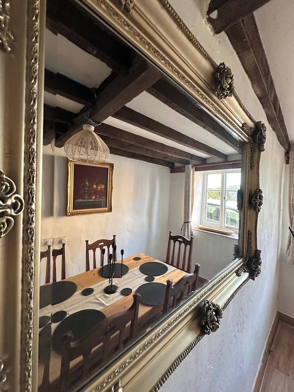 Rustic Cottage In The Countryside - Crewkerne