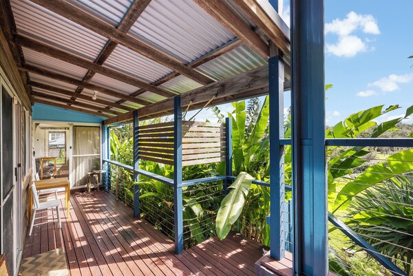 Korogoro Beach House Includes Linen - Hat Head