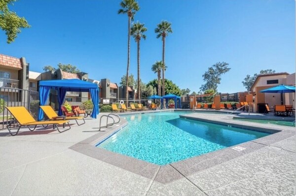 Cozy Spot: Near Hospitals/airport - Workspace - Mesa