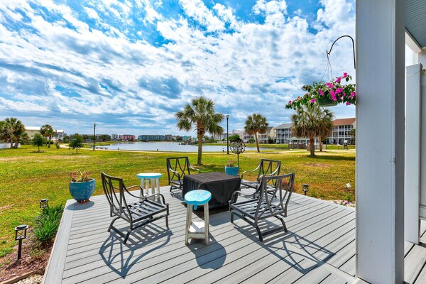 Lakefront Paradise Home In Carolina Beach - Carolina Beach, NC
