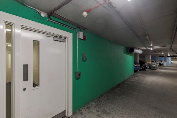 Pass The Keys | Excellent Flat: City Centre |Grand Central Station - Birmingham