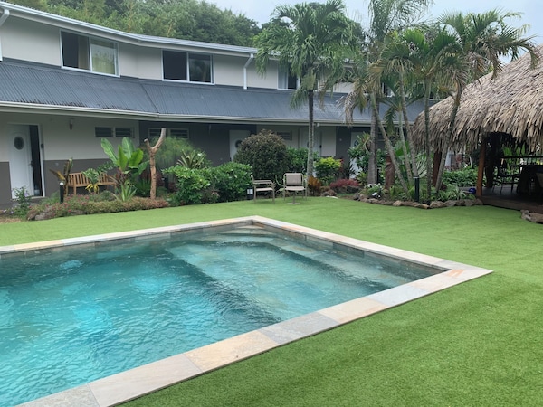Chic 1-bedroom Apartment With Pool, Wifi, Ac In Povai Bay Near Matira Beach - Bora-Bora