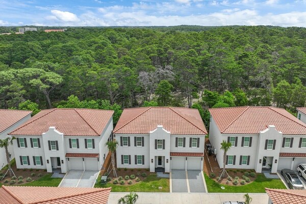 Tops'l Enchanting Lux Beach Resort Home - Miramar Beach, FL