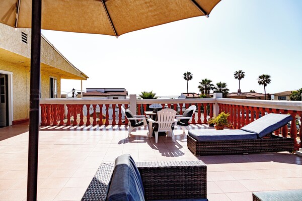 Cozy 1 King Bed Apartment In Enjoyable Ensenada With Pool, Fitness Room. - Ensenada