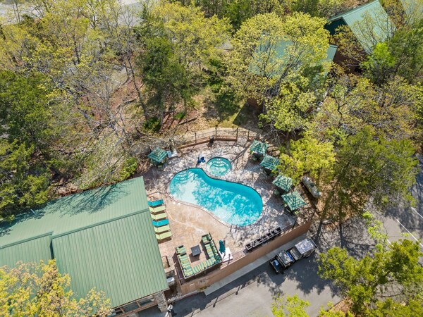Branson Cabin Near Attractions, Dining & Shows - Branson, MO