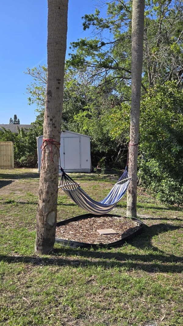 Great Accomodation Within Walking Distance Of Port Richey Atractions. - New Port Richey, FL