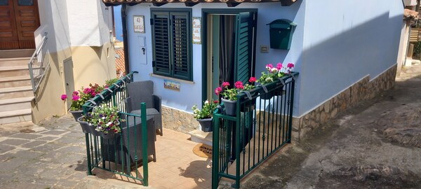 Grandma's Little House - Pizzo