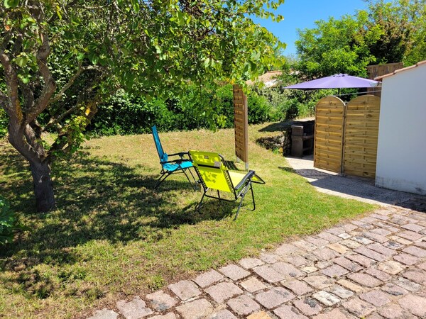 Cottage In Barbâtre Near Beach, 4 Pers., Terrace, Parking - Fromentine