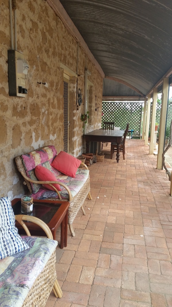 Historic Tyford House, Close To All Amenities - Dongara