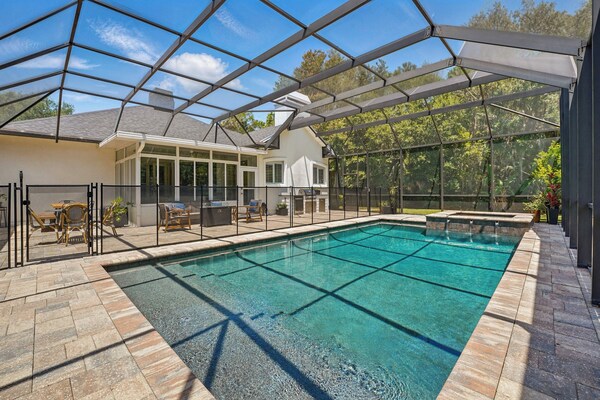 Ponte Vedra Paradise-spacious 5-bed Pool Home With Hot Tub, Pickleball Court - Ponte Vedra Beach, FL